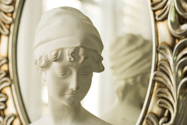 Mirrors and the Art of Reflection Photography – Bumps Babes And Beyond